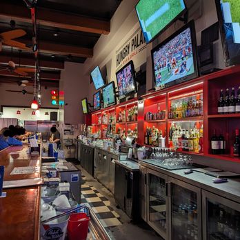 HUNGRY PALATE BAR & GRILL - Updated April 2025 - 117 Photos & 66 ...