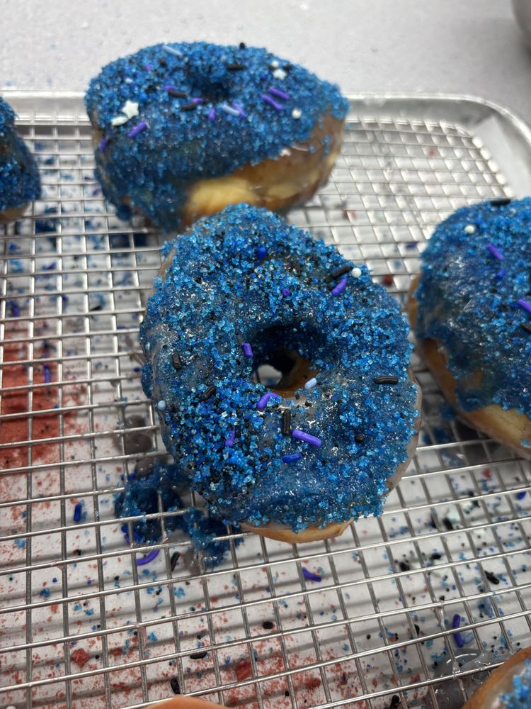 THUNDERSTRUCK DONUTS - Updated June 2026 - 830 N Mantua St, Kent, Ohio ...