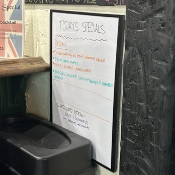 THE FIDDLIN PIG - Updated November 2025 - 87 Photos - 44 Reviews - 100 ...