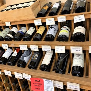 COLONIAL WINE & SPIRITS - 39 Photos & 11 Reviews - 3211 Southwestern ...