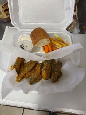 JEAN’S WINGZ AND THINGZ - Updated October 2025 - 22 Photos - 275 E E.H ...