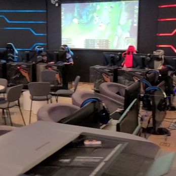 INVICTUS GAME STATION - Updated January 2026 - 21 Photos - 558 Yonge ...