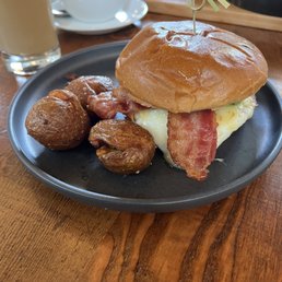 SABÀ BISTRO - Updated December 2025 - 81 Photos & 40 Reviews - 9220 ...