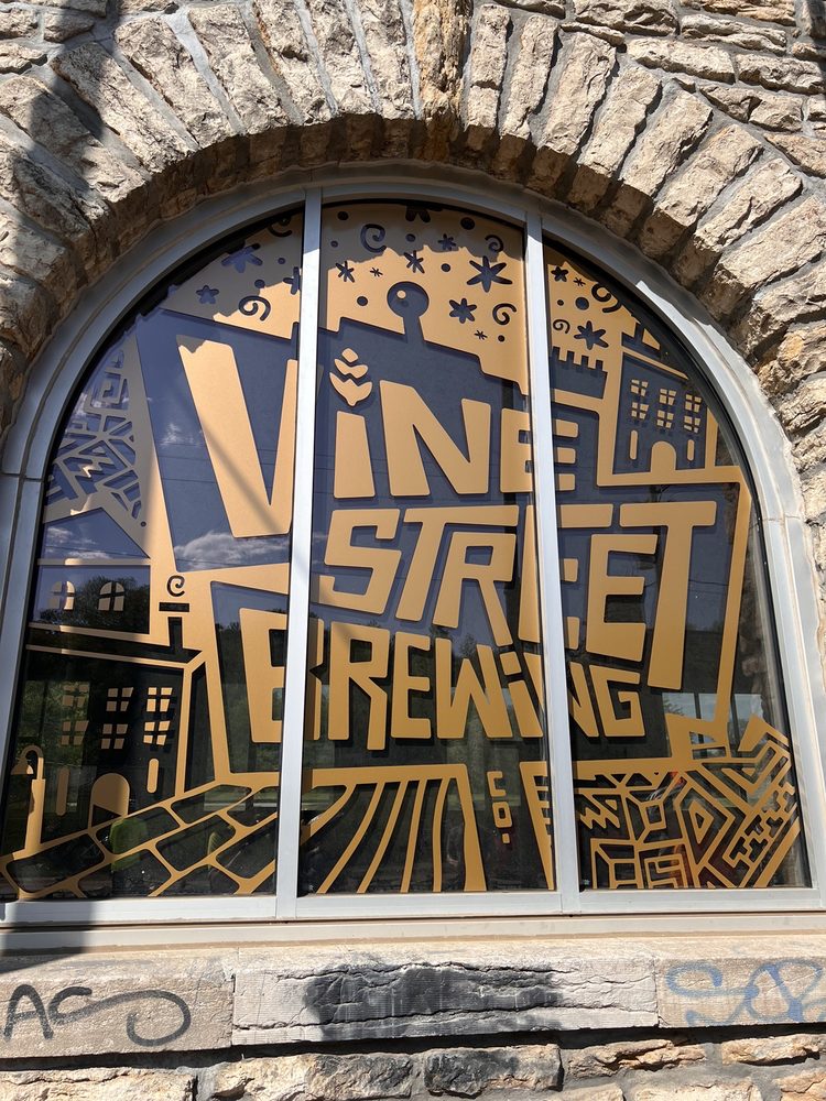 VINE STREET BREWING - Updated July 2024 - 58 Photos & 40 Reviews - 2010 ...