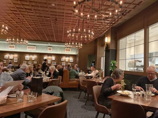 VILLAGE TAVERN - Updated July 2025 - 145 Photos & 69 Reviews - 4140 ...