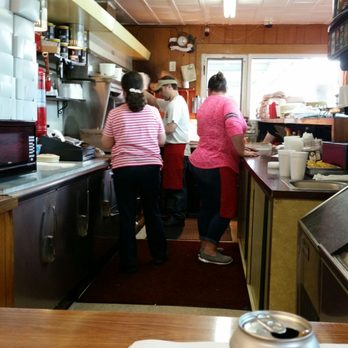 SKID’S DRIVE-IN NUMBER 1 - Updated November 2025 - 27 Photos & 19 ...