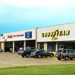 MOORE’S TIRE & SERVICE CENTERS - 8889 Linwood, Shreveport, Louisiana ...