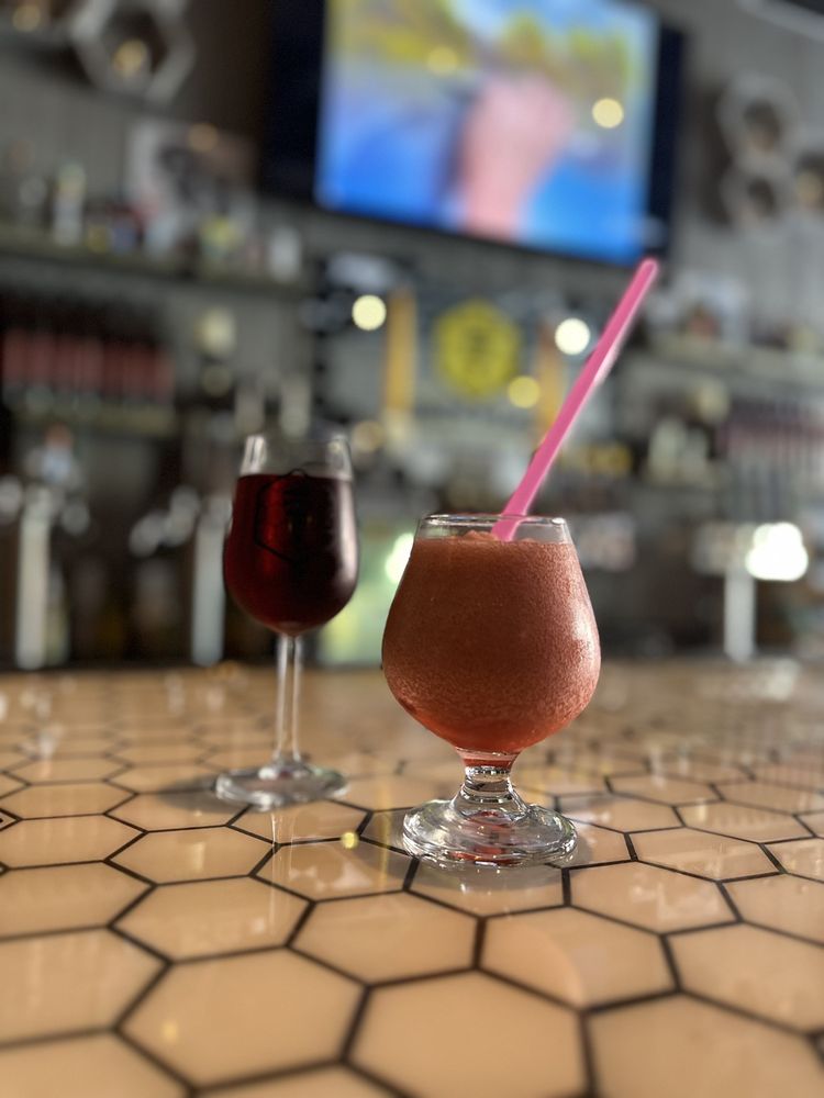 THREE HANDS MEAD - Updated December 2025 - 36 Photos & 18 Reviews - 111 ...