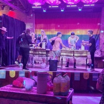 RAIN ON 4TH - Updated October 2025 - 89 Photos & 230 Reviews - 217 W ...