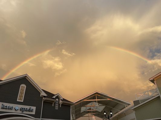 TANGER OUTLETS PITTSBURGH - Updated September 2025 - 134 Photos & 116 ...