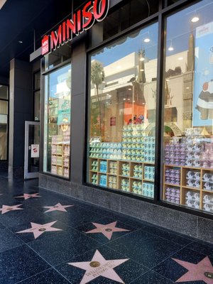 MINISO - Updated December 2024 - 122 Photos & 49 Reviews - 6922 ...