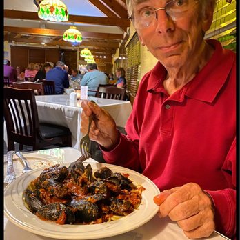 GRAPEVINE - Updated August 2025 - 47 Photos & 126 Reviews - 364 E Main ...