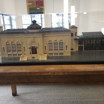 BANGOR PUBLIC LIBRARY - Updated October 2025 - 20 Photos - 145 Harlow ...