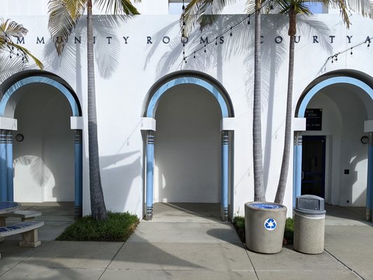 OCEANSIDE PUBLIC LIBRARY - Updated June 2025 - 88 Photos & 55 Reviews ...