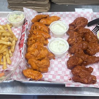 WING SNOB - Updated July 2024 - 125 Photos & 166 Reviews - 975 TX-121 N ...