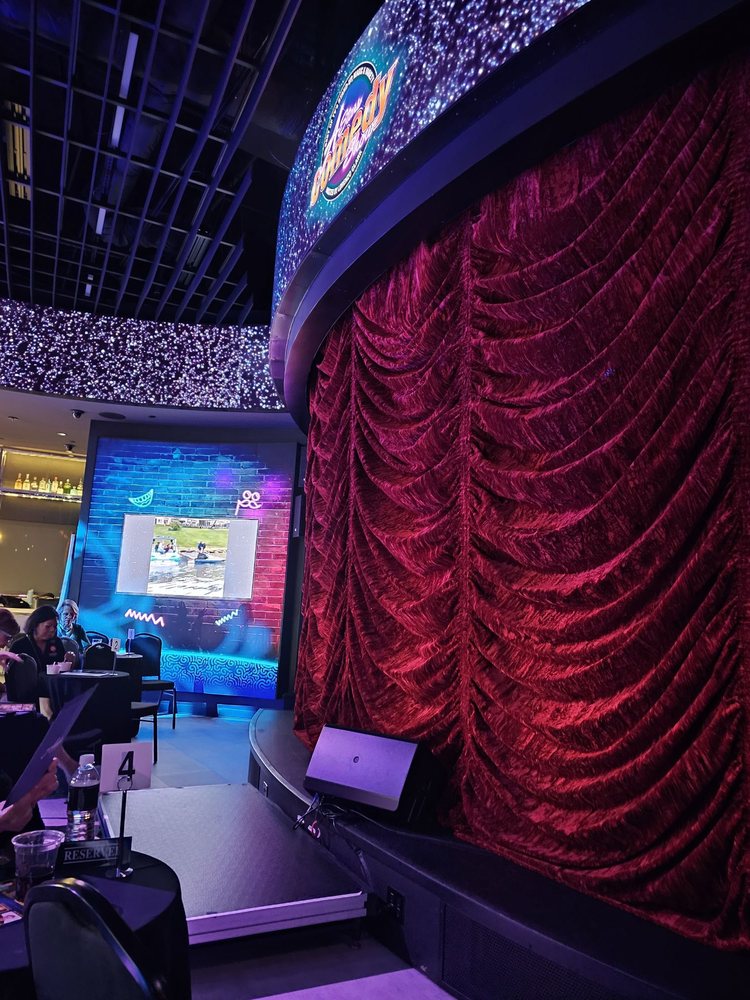 AHERN LIVE - Updated July 2025 - 41 Photos & 11 Reviews - 300 W Sahara ...