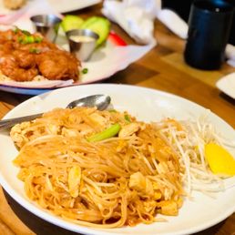 RICE BARN THAI EATERY & WINE BAR - Updated September 2025 - 2197 Photos ...