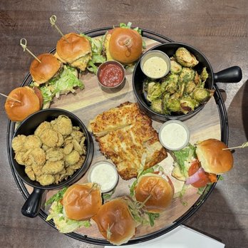 MAIN EVENT TEMPE - Updated December 2025 - 402 Photos & 569 Reviews ...