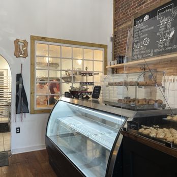 TALUCCI’S BAKERY - Updated April 2025 - 90 Photos & 51 Reviews - 145 ...