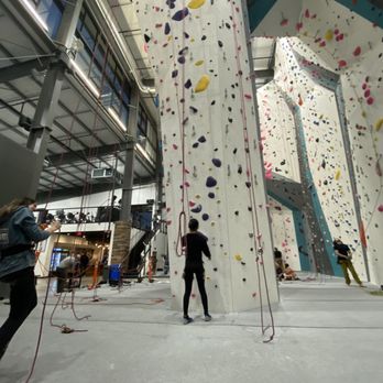 ALPINE CLIMBING ADVENTURE FITNESS - Updated December 2024 - 183 Photos ...