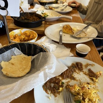 DELLAH COFFEE & BRUNCH HOUSE - Updated May 2024 - 140 Photos & 65 ...