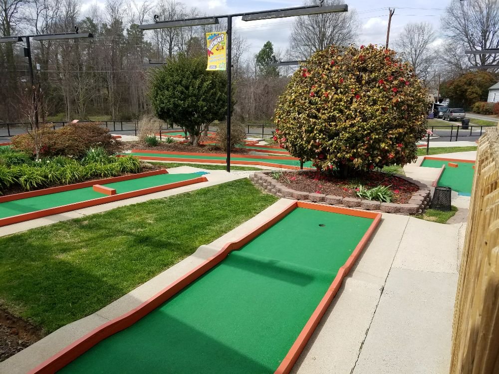 PUTT PUTT GOLF & GAMES - 12 Photos - 1340 N Church St, Burlington ...