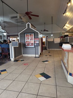 ROOSTERS RESTAURANT - Updated August 2025 - 174 Photos & 263 Reviews ...