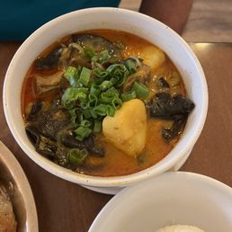 MOMO VALLEY - Updated September 2024 - 165 Photos & 133 Reviews - 455 ...