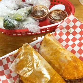 BIRRIERIA LITTLE TIJUANA - Updated June 2024 - 389 Photos & 569 Reviews ...