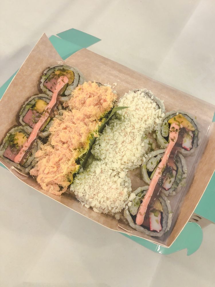 THE SUSHI IN THE BOX - Alabang–Zapote Rd, Las Piñas, Metro Manila ...