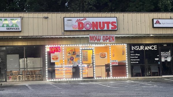 ATLANTA DONUTS - 394 Cleveland Ave SW, Atlanta, GA - Yelp