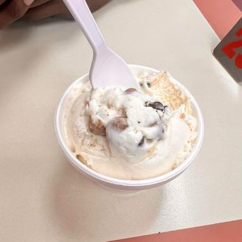 CHRIS’ ICE CREAM - Updated October 2024 - 393 Photos & 317 Reviews ...