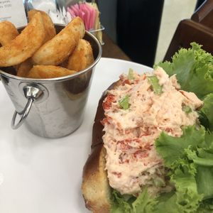 HUBBARD INN - CLOSED - 489 Photos & 739 Reviews - 110 W Hubbard St ...