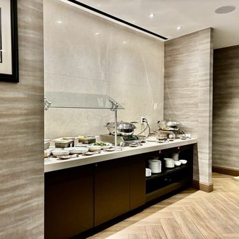 MARRIOTT NEW YORK JFK AIRPORT - Updated May 2026 - 80 Photos & 20 ...