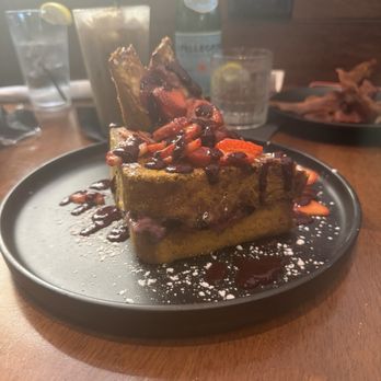 TOAST KITCHEN & BAR DOWNEY - Updated September 2025 - 933 Photos & 748 ...