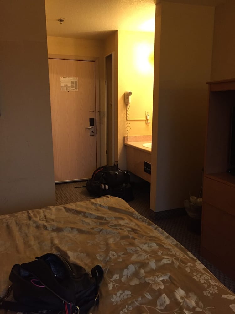 DAYS INN SEATTLE-LYNNWOOD - Updated August 2025 - 15 Photos & 15 ...