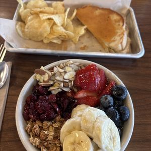 SWEET CHEEKS SOUL CAFE AND DESSERT BAR - Updated March 2025 - 5911 R St ...