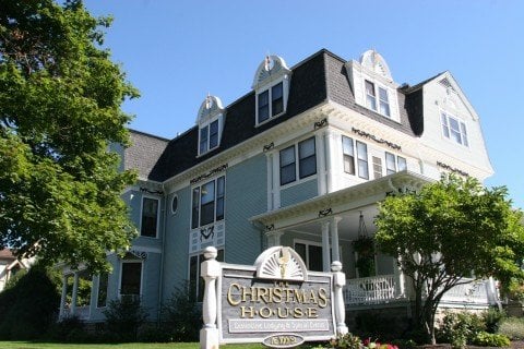 EAST PARK INN RACINE’S ONLY BED AND BREAKFAST - 116 10th St, Racine ...