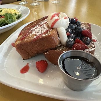 STATION 4 - Updated January 2026 - 1060 Photos & 1332 Reviews - 1101 ...