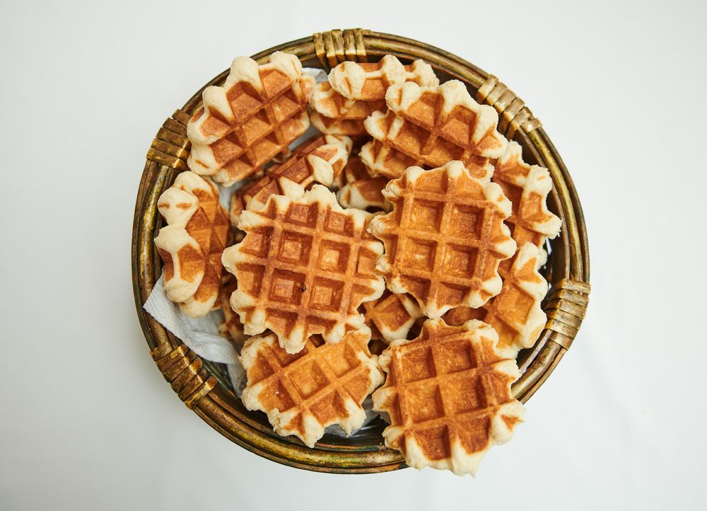 FRAME CUISINE - Updated December 2025 - 27 Photos - 610 8 Avenue SE ...