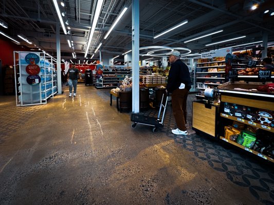 TARGET - Updated October 2025 - 115 Photos & 55 Reviews - 512 2nd Ave ...