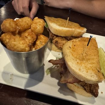 TRAIL STOP TAVERN - Updated December 2025 - 112 Photos & 140 Reviews ...