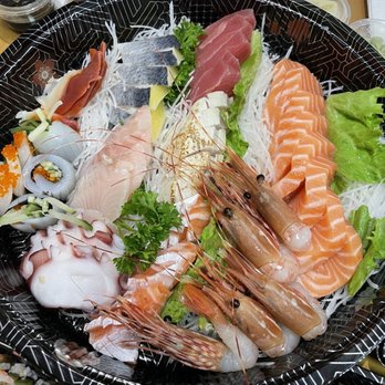 HUG SUSHI - Updated December 2025 - 216 Photos & 77 Reviews - 550 ...