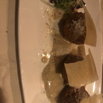 CAPRICCIO - Updated January 2025 - 365 Photos & 370 Reviews - 2 Pine St ...