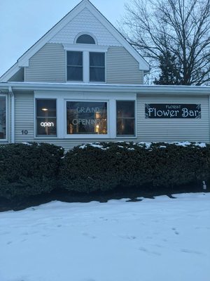 FLOWER BAR - Updated December 2025 - 28 Photos - 10 Dayton Ave, Toms ...