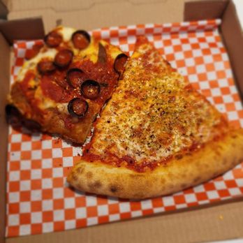 DANNY BOY’S FAMOUS ORIGINAL PIZZERIA - Updated September 2024 - 368 ...