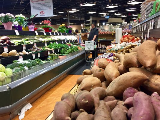 MARKETPLACE IGA - 46 Photos & 92 Reviews - 909 Burrard Street ...