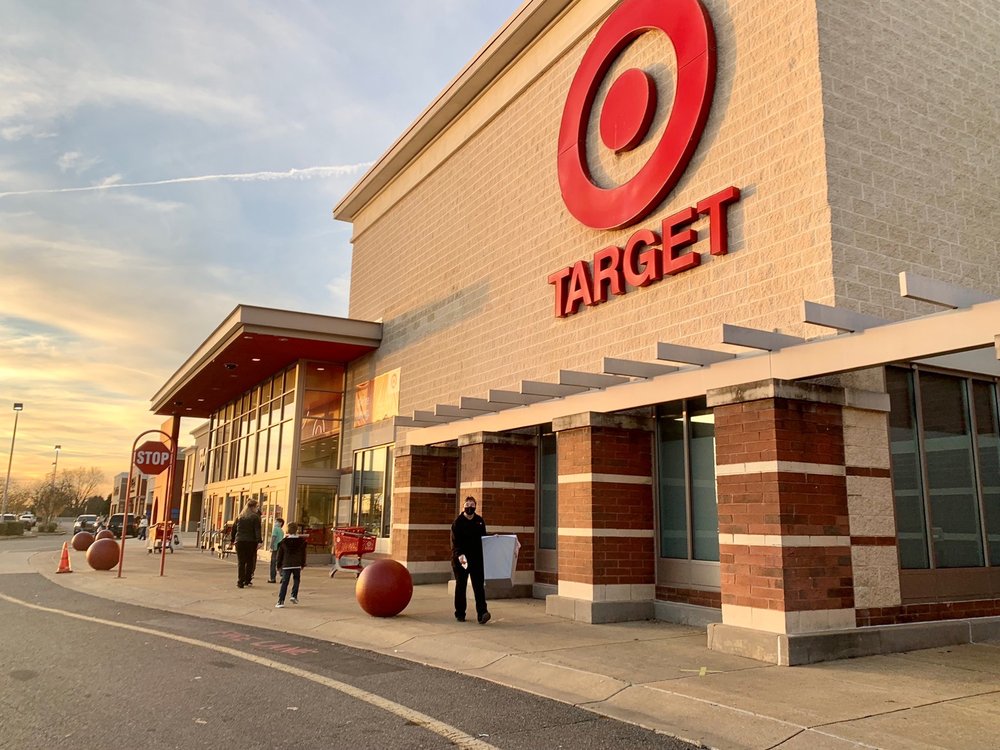 TARGET - Updated July 2024 - 19 Photos & 18 Reviews - 5150 Goodman Rd ...