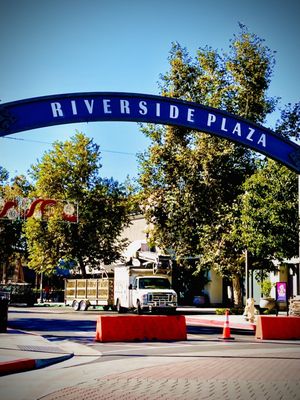 RIVERSIDE PLAZA - Updated January 2026 - 110 Photos & 92 Reviews - 3535 ...