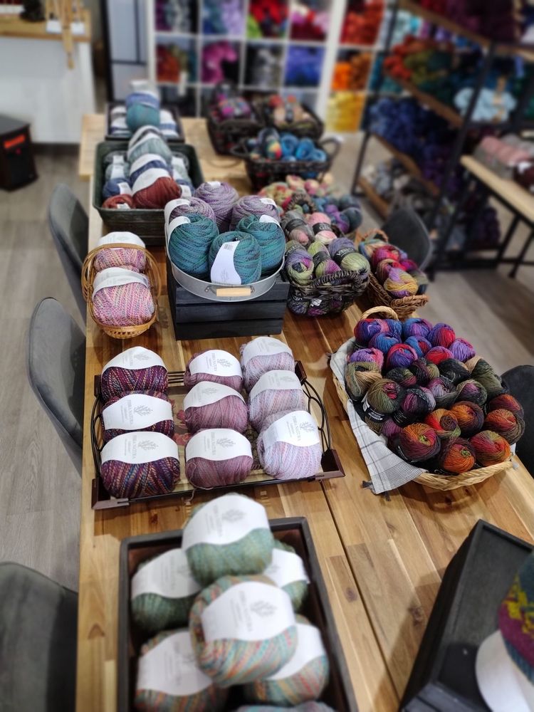 B TOWN YARN - Updated December 2025 - 11 Photos & 17 Reviews - 902 SW 152nd St, Burien ...